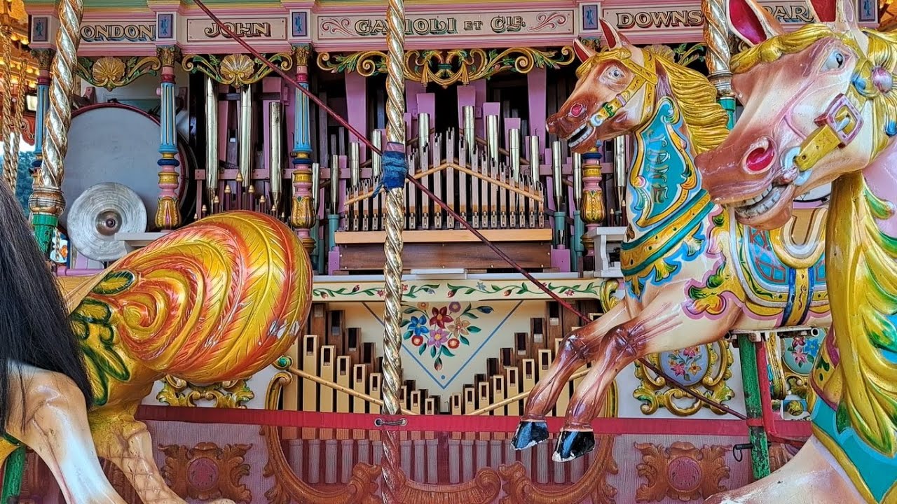 Downs' 89 key Gavioli galloper organ - Saffron Walden Common 2024 - YouTube