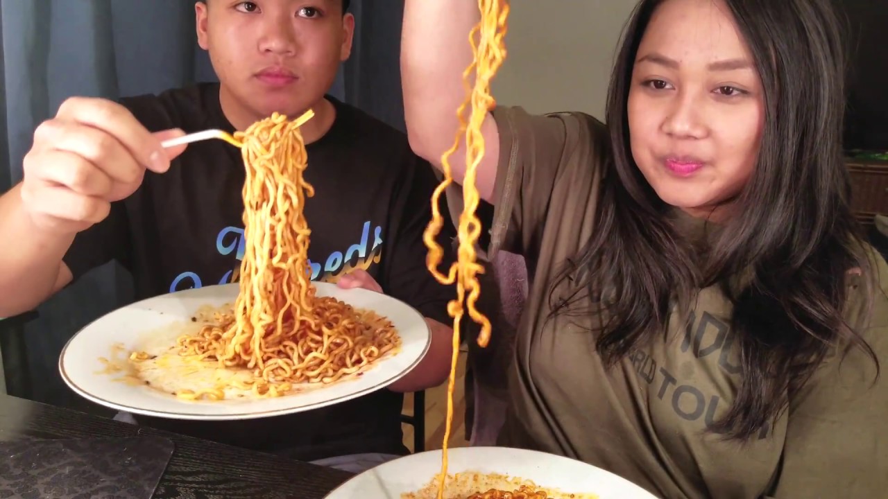 2x Nuclear Spicy Noodle Challenge Fail Youtube