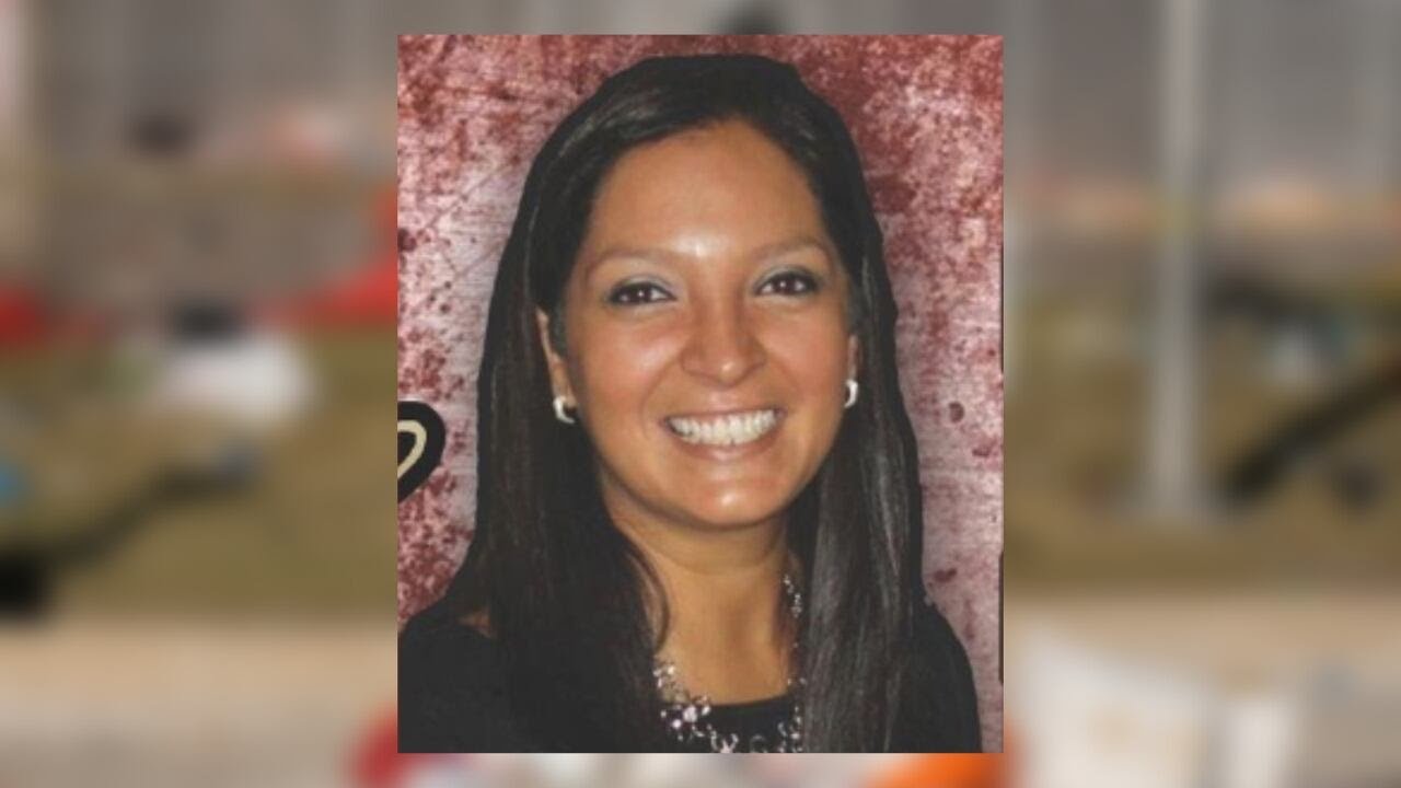 Radio station confirms host Lisa Lopez died in Union Station shooting ...