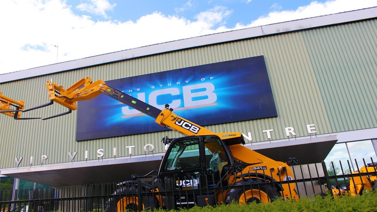 JCB HQ Tour - I got to drive a DIGGER! [JCB Mars: Pioneer] - YouTube