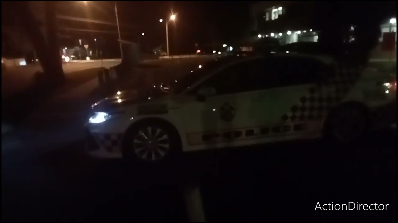 REDCLIFFE POLICE STATION EXPECTING ME I THINK - YouTube
