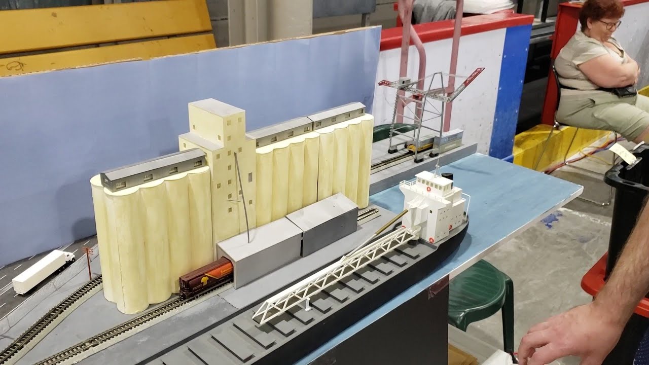 MODEL TRAINS 2024 Montreal Model Train Expo N Scale Port of Montreal ...