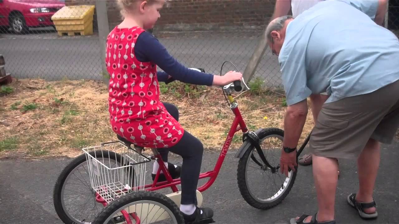 VCEFMRP_first ever trike ride - YouTube