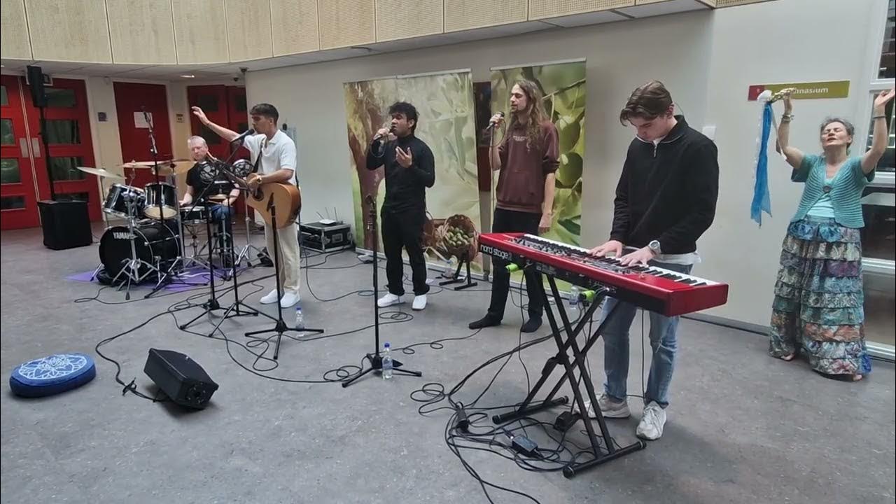 Worshiptime for JESUS. Come Alive-Church Drachten the Netherlands!!!!! - YouTube