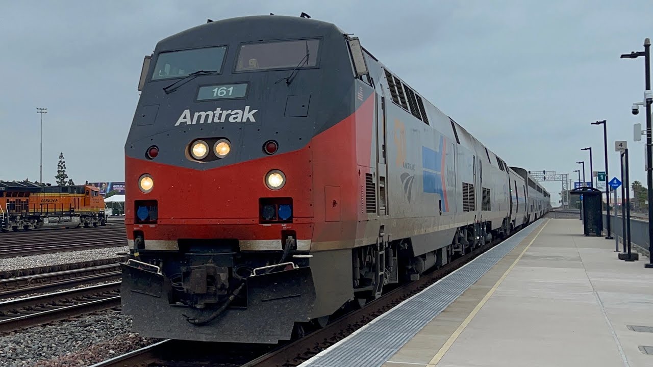 Amtrak 161 Flies Through Commerce, CA Leading the Southwest Chief to ...