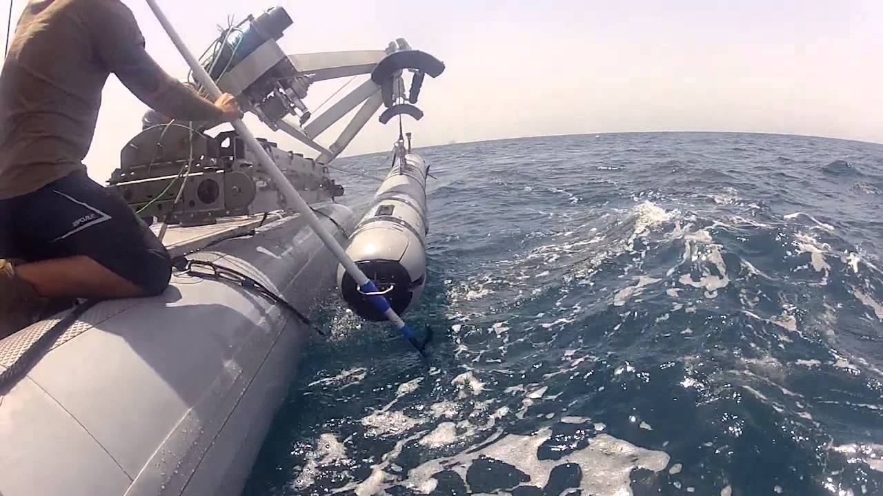 Unmanned Underwater Vehicle (UUV) Test Up Close - YouTube
