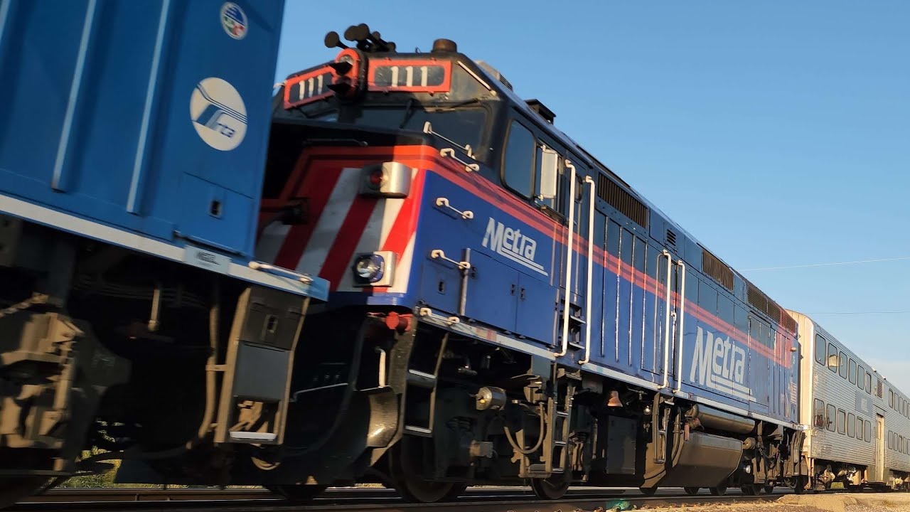 Metra F40PH-3 111 Trails 2nd On Train 49 At La Fox - YouTube