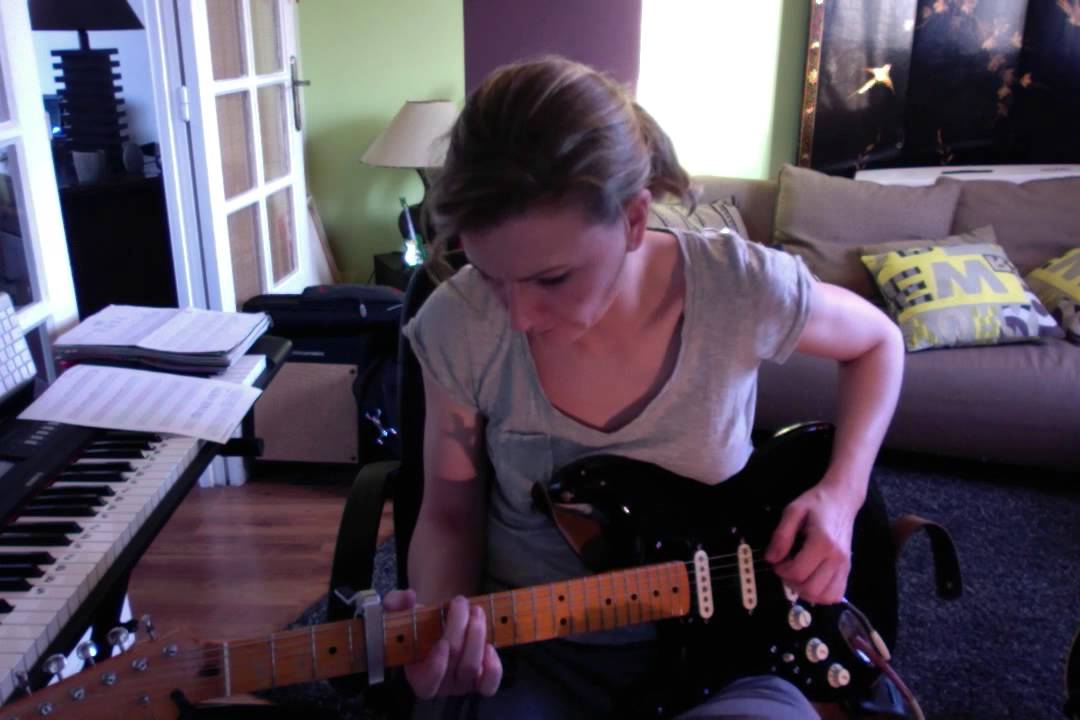 Fade out Line 15 04 2015 - YouTube