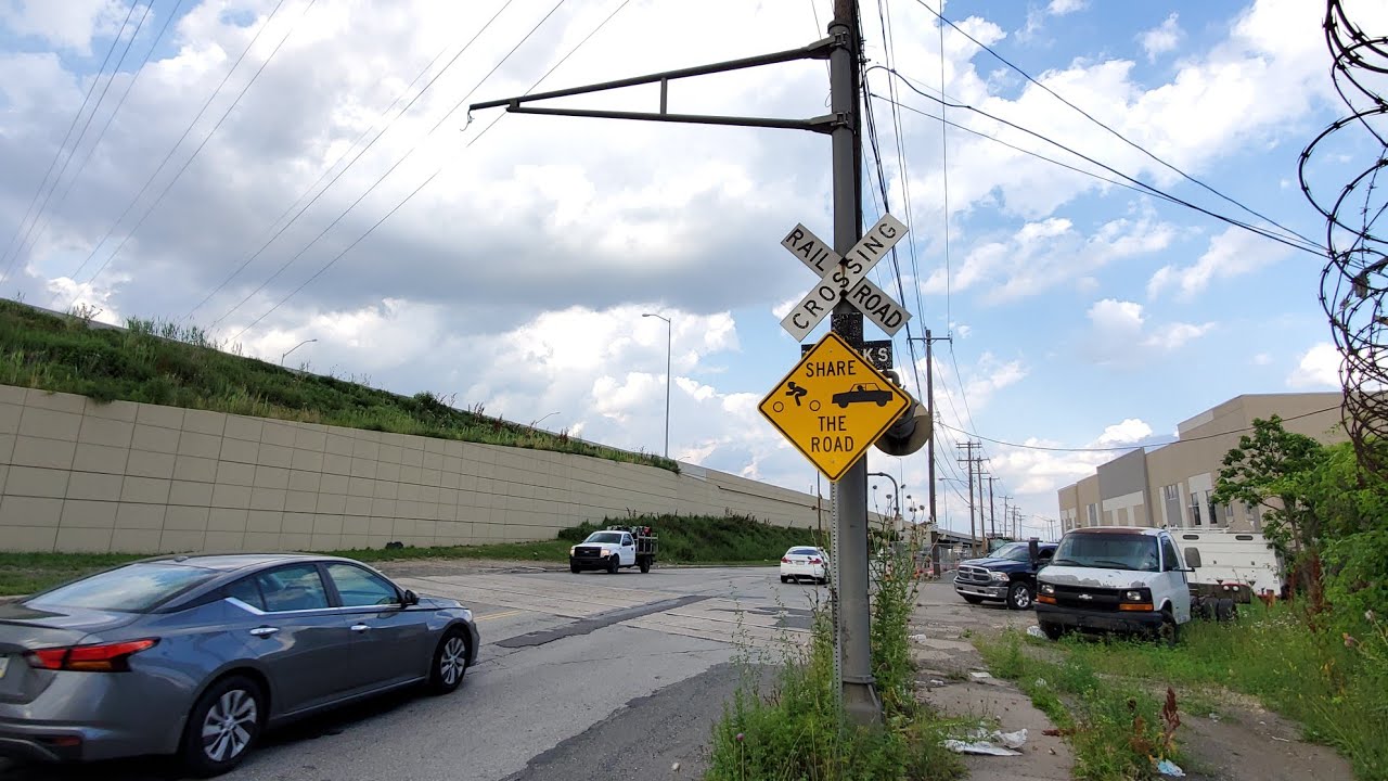 Abandoned Railroad Crossing (Milnor Street #1, Philadelphia, PA) - YouTube