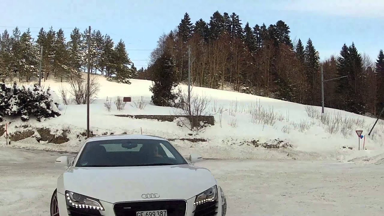 Audi R8 drift in SNOW - YouTube