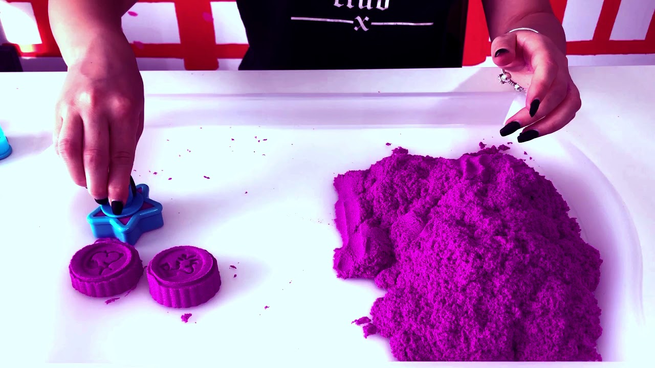 Kinetic sand cookies with Snoopy stamp - YouTube