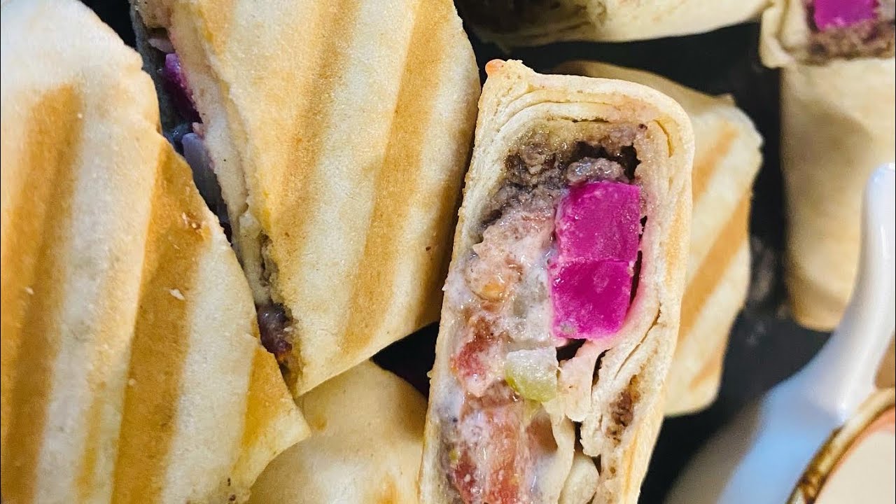 #سندويش فتايل #باللحمه #بطريقه سحريه #sandwich fatayel maet #delicious ...