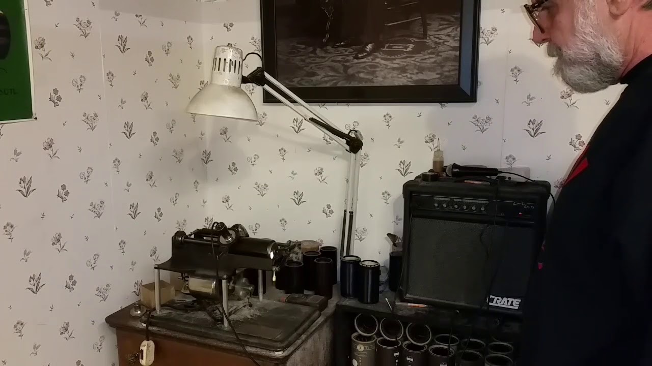 EDISON CYLINDER / MICROPHONE RECORDING / JABBERWOCKY - YouTube