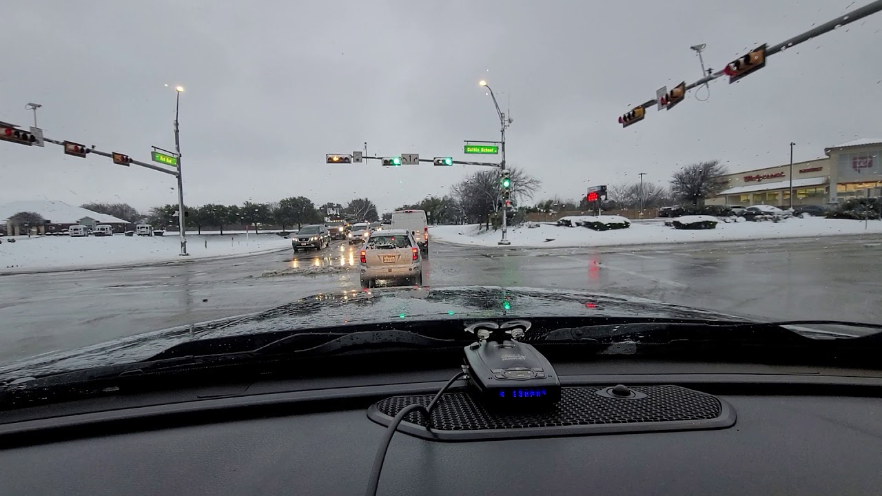 snow in round rock texas. - YouTube