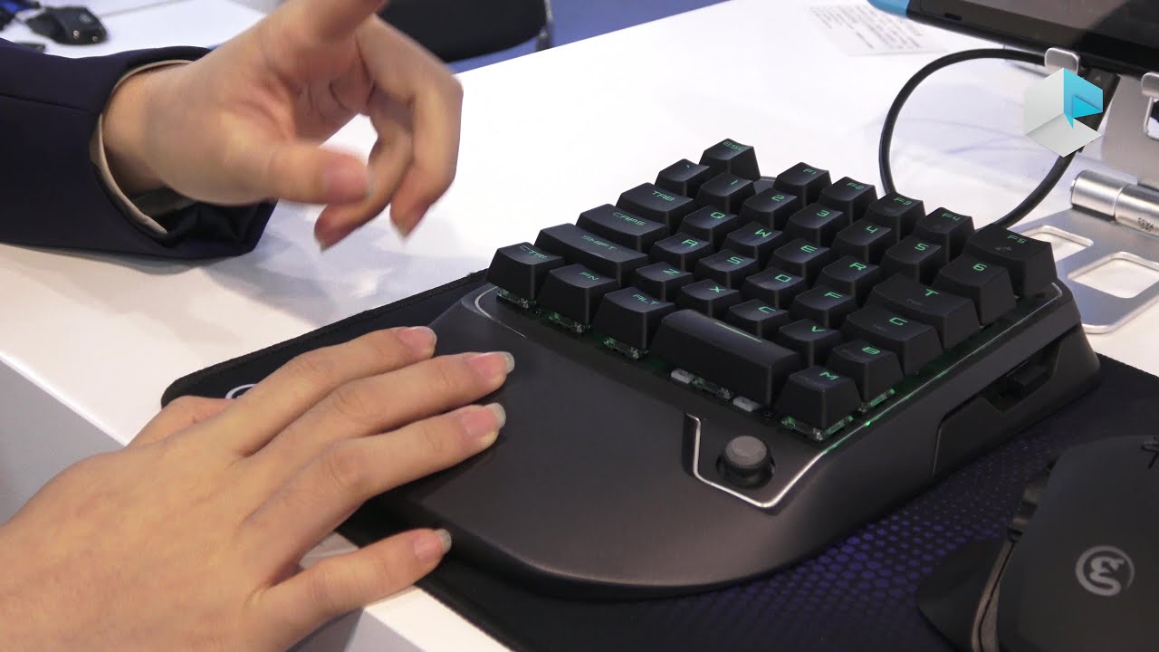 Gamesir VX2 gaming keypad, GK300 mechanical keyboard, G6s mobile gaming ...