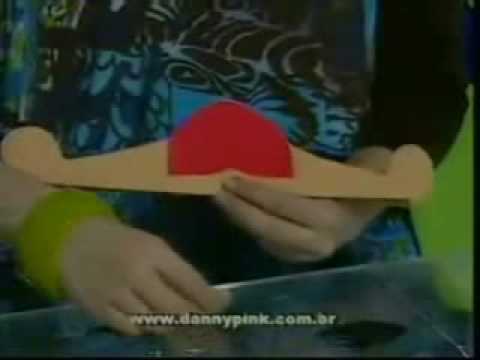 DANNY NO CANTINHO DA ARTE FAZENDO UM CABIDE ESPECIAL!!!