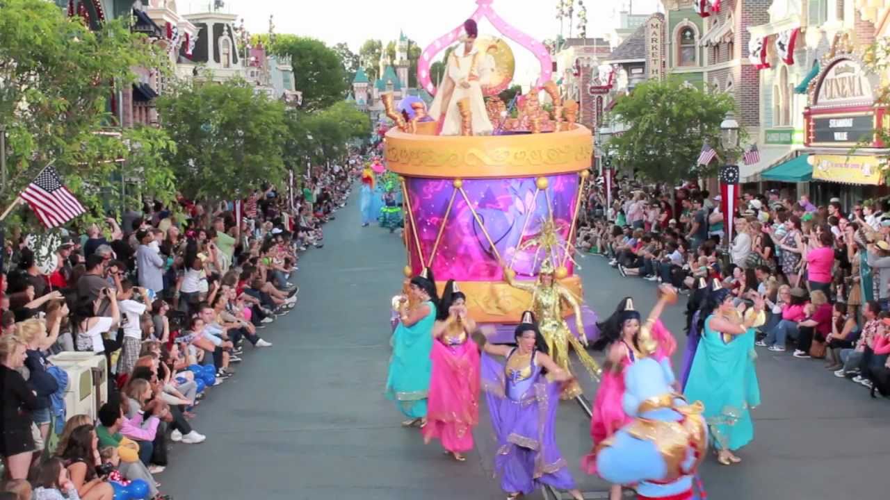 Mickey's Soundsational Parade at Disneyland - YouTube