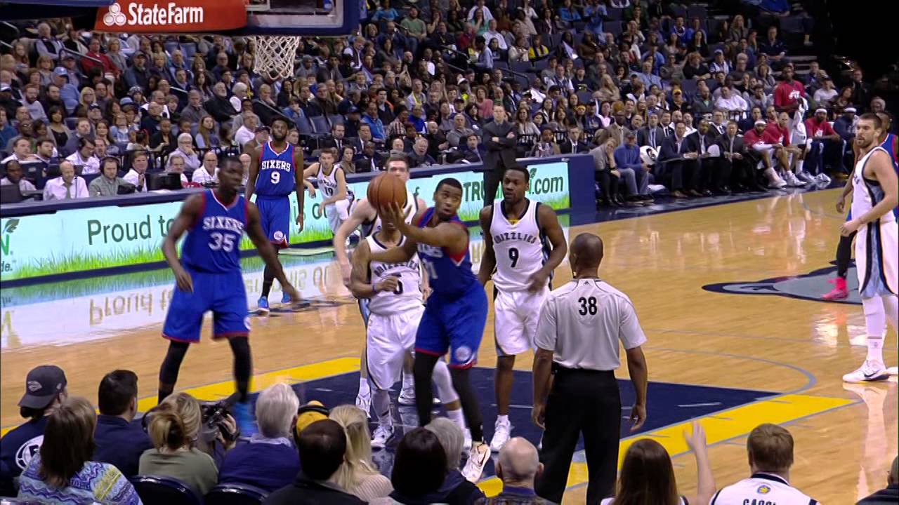 Hollis Thompson Makes Circus Shot to Beat the Shot Clock - YouTube