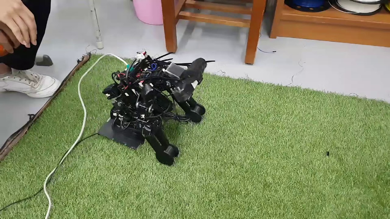 Humanoid Robot OP2 getting up 일어나기 - YouTube