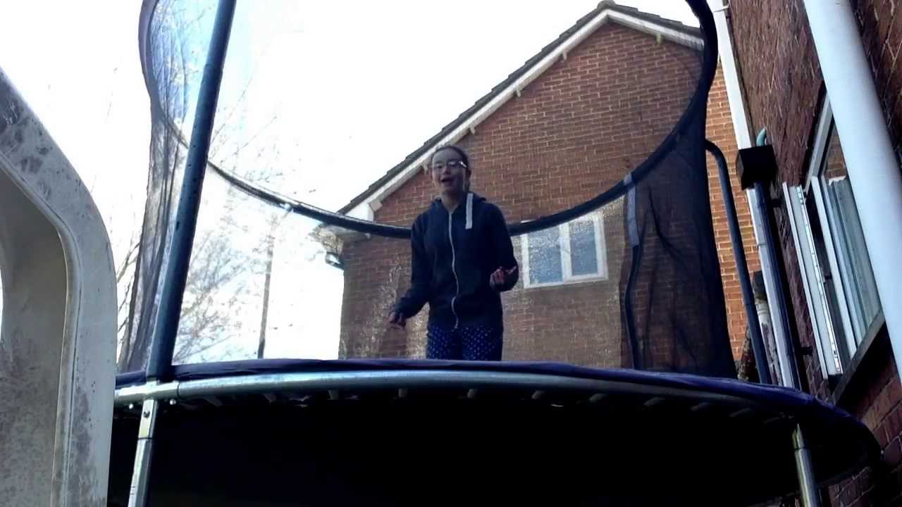 How to do a tuck back - YouTube