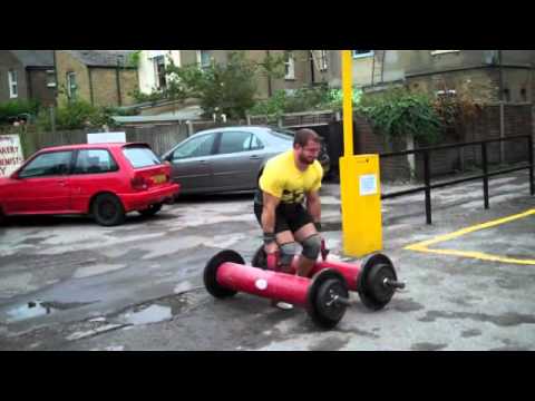 Matt Hilliker 140KG Farmers Walk - YouTube