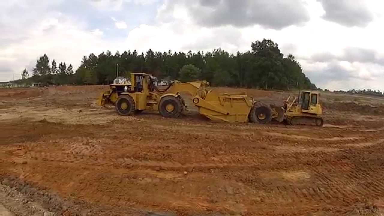 Clark 290M Loading - YouTube