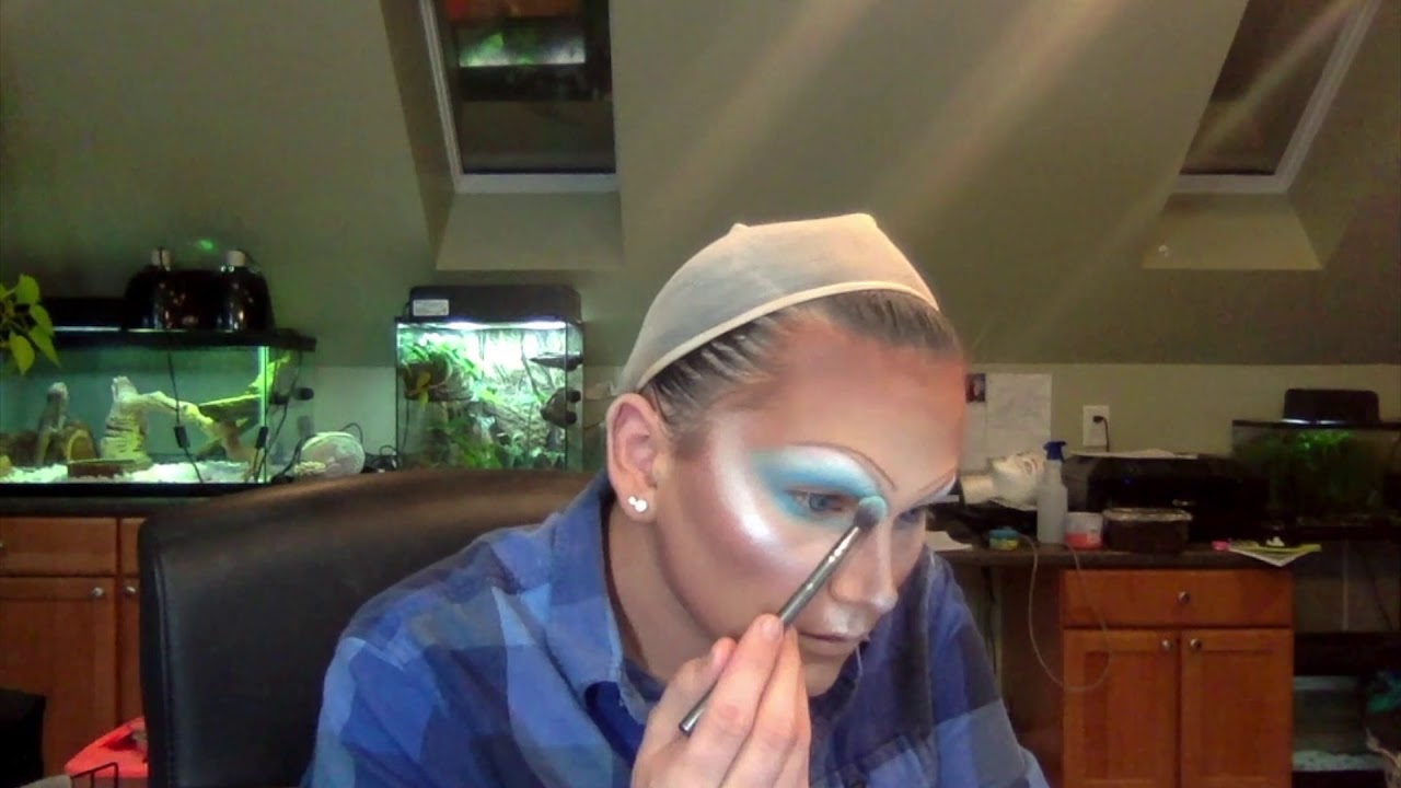 Drag Queen Icy Makeup Transformation - YouTube