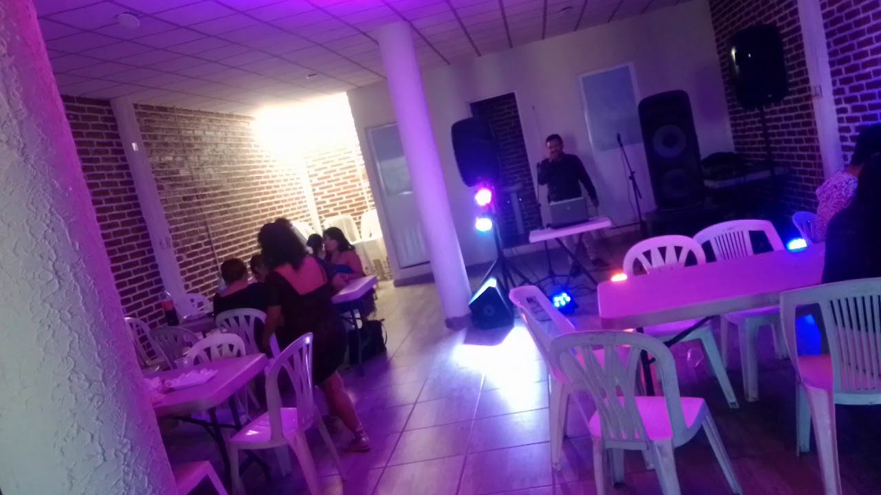 Los versatiles de villagran - YouTube