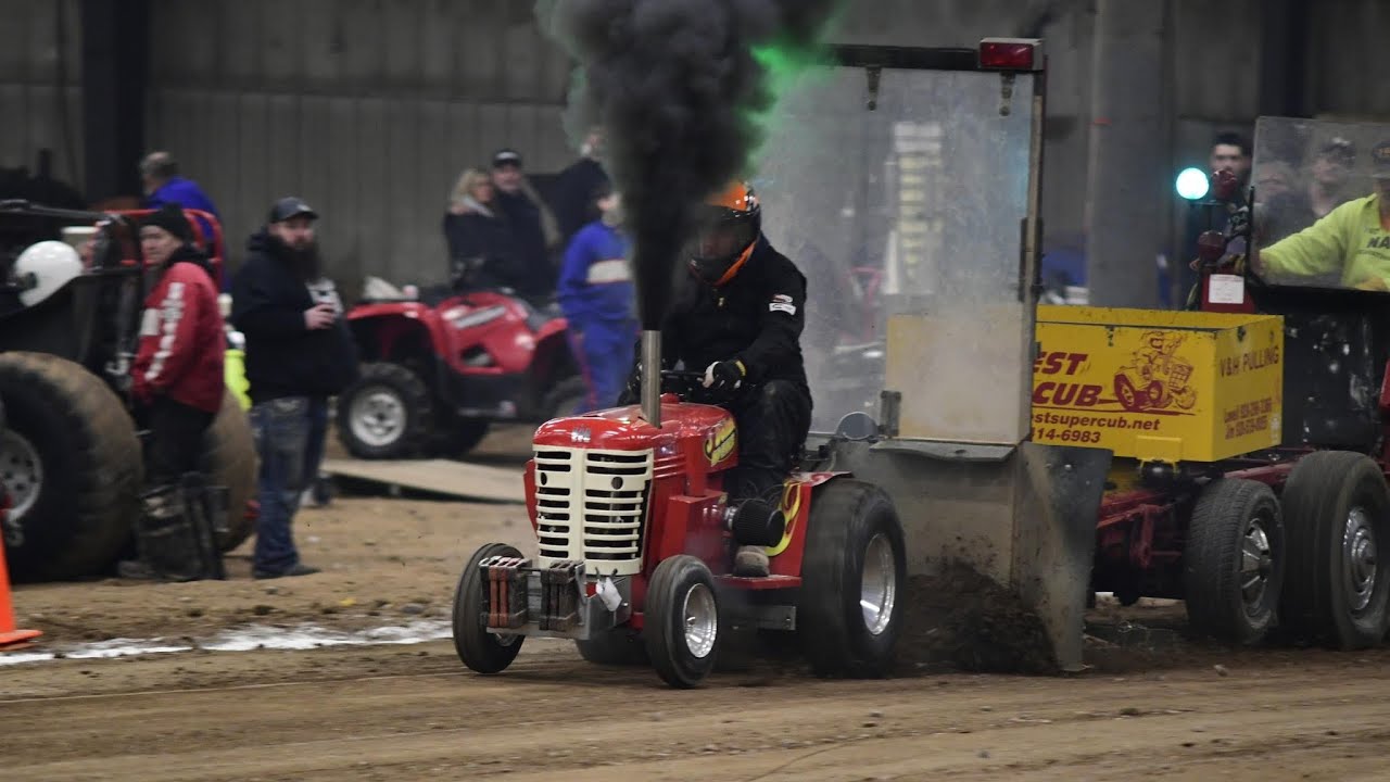 Listen to the WOMP WOMP of this ProStock garden tractor puller| Midwest ...