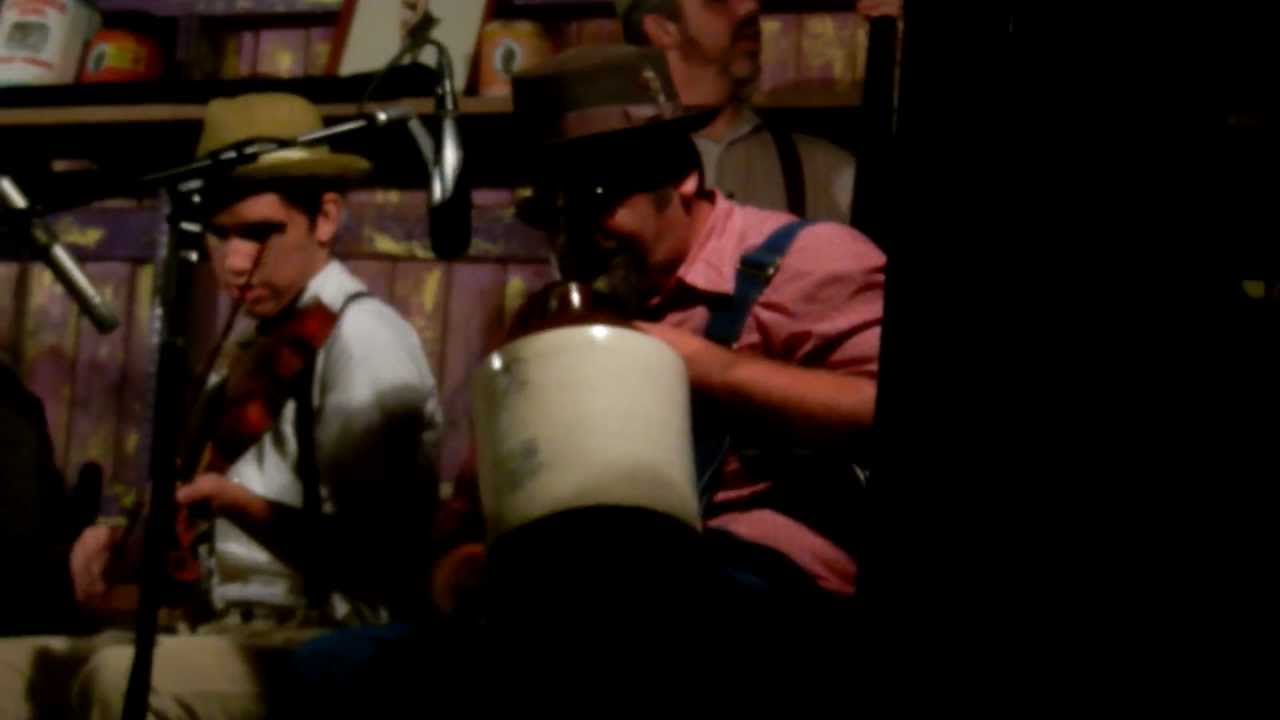 Playing The Jug at the Wilson County Fair! - YouTube