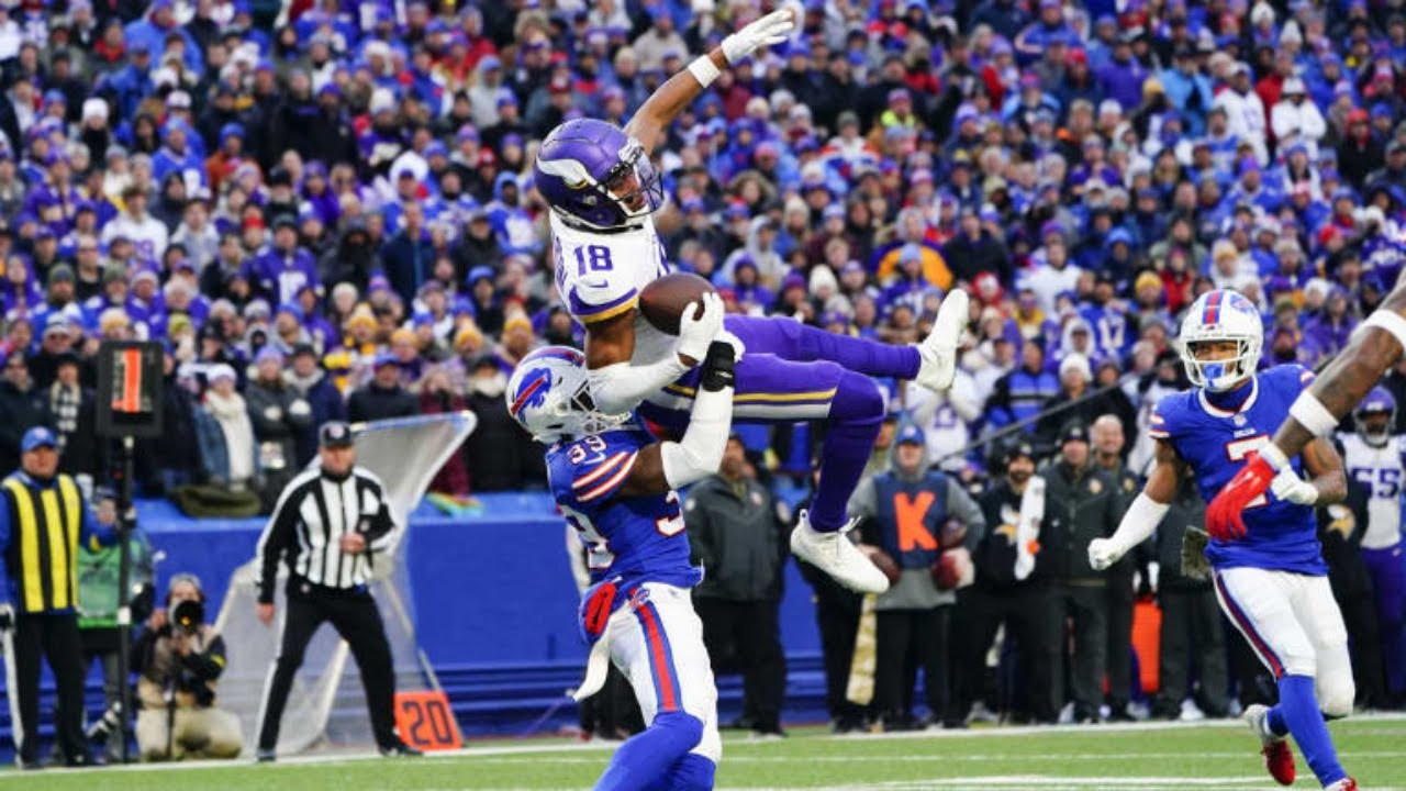 Justin Jefferson's One-Handed Catch of the Year is Better with Titanic ...