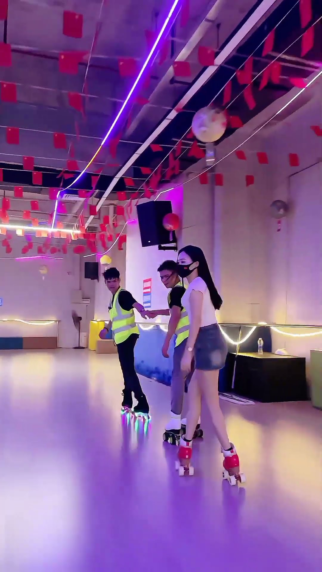 #rollerskating - YouTube