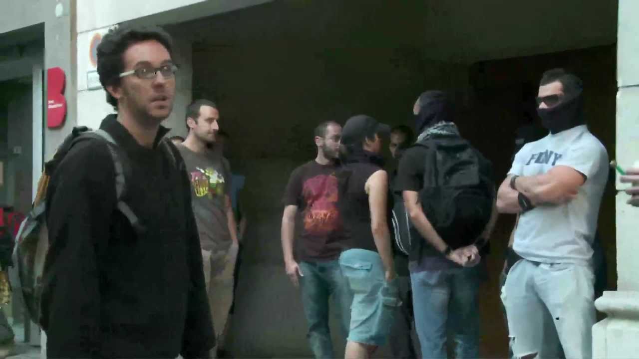 Barcelona 15J - Agentes secretos - Infiltrados descubiertos - Cargas ...