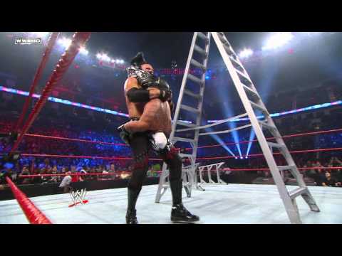 Edge captures Kane's World Heavyweight Championship