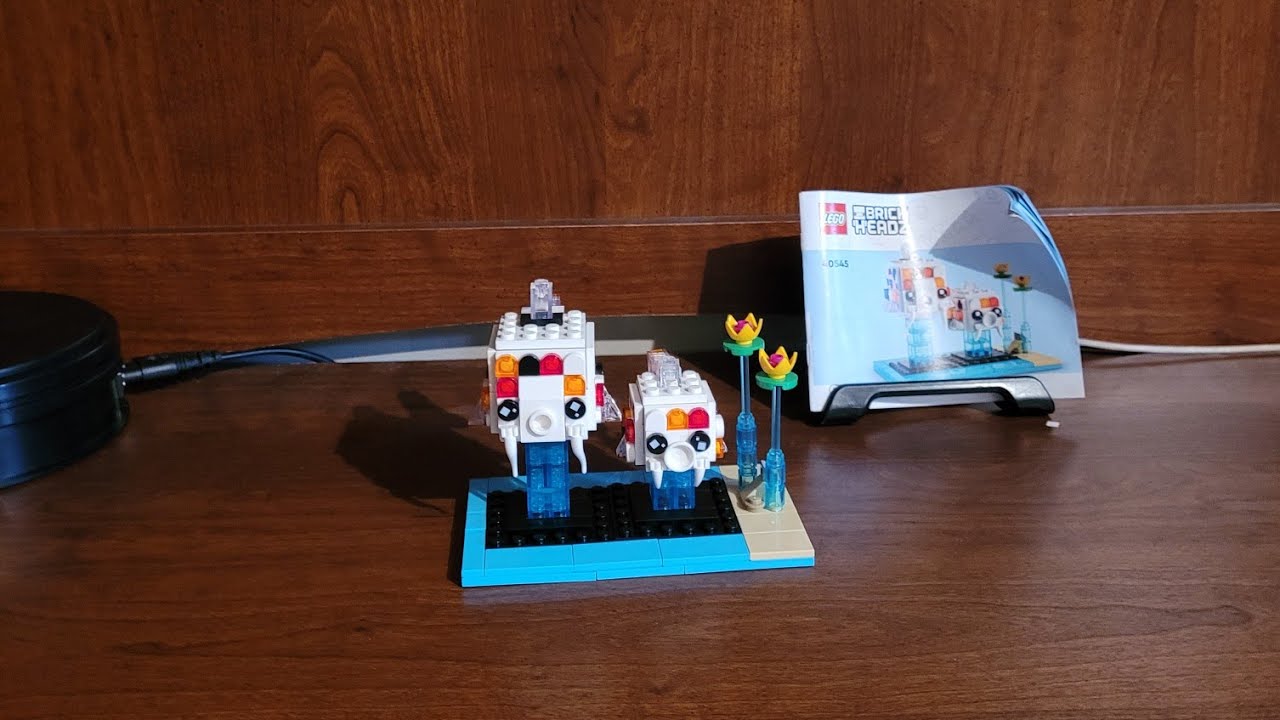 Let's build the Lego Brick Headz Koi Fish with G - YouTube