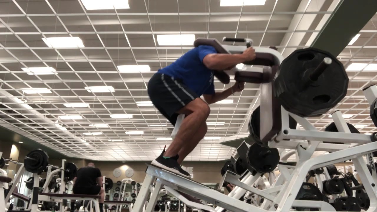 Super squat Machine Plate Loaded - YouTube