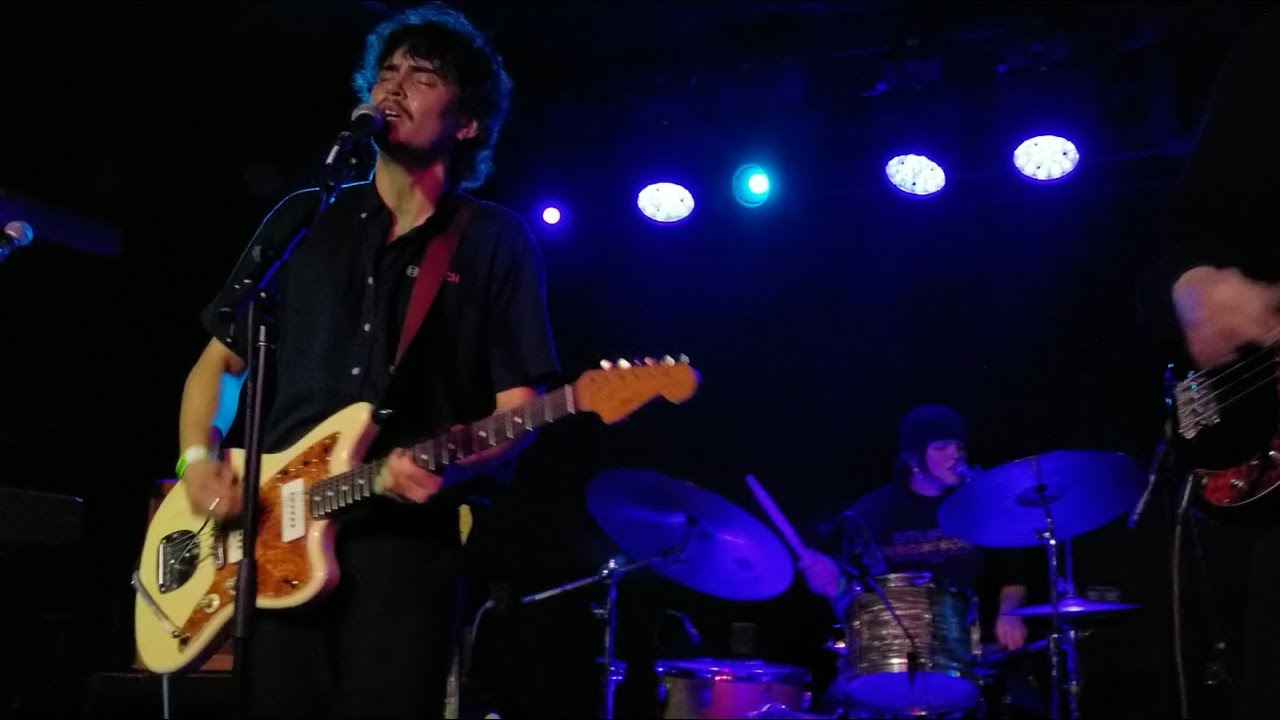 Friko live at Mercury Lounge - Crashing Through (Live) - YouTube