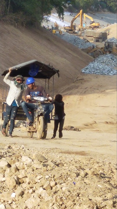 Workers Driving Motorcycle Uphill #shortsfeed - YouTube