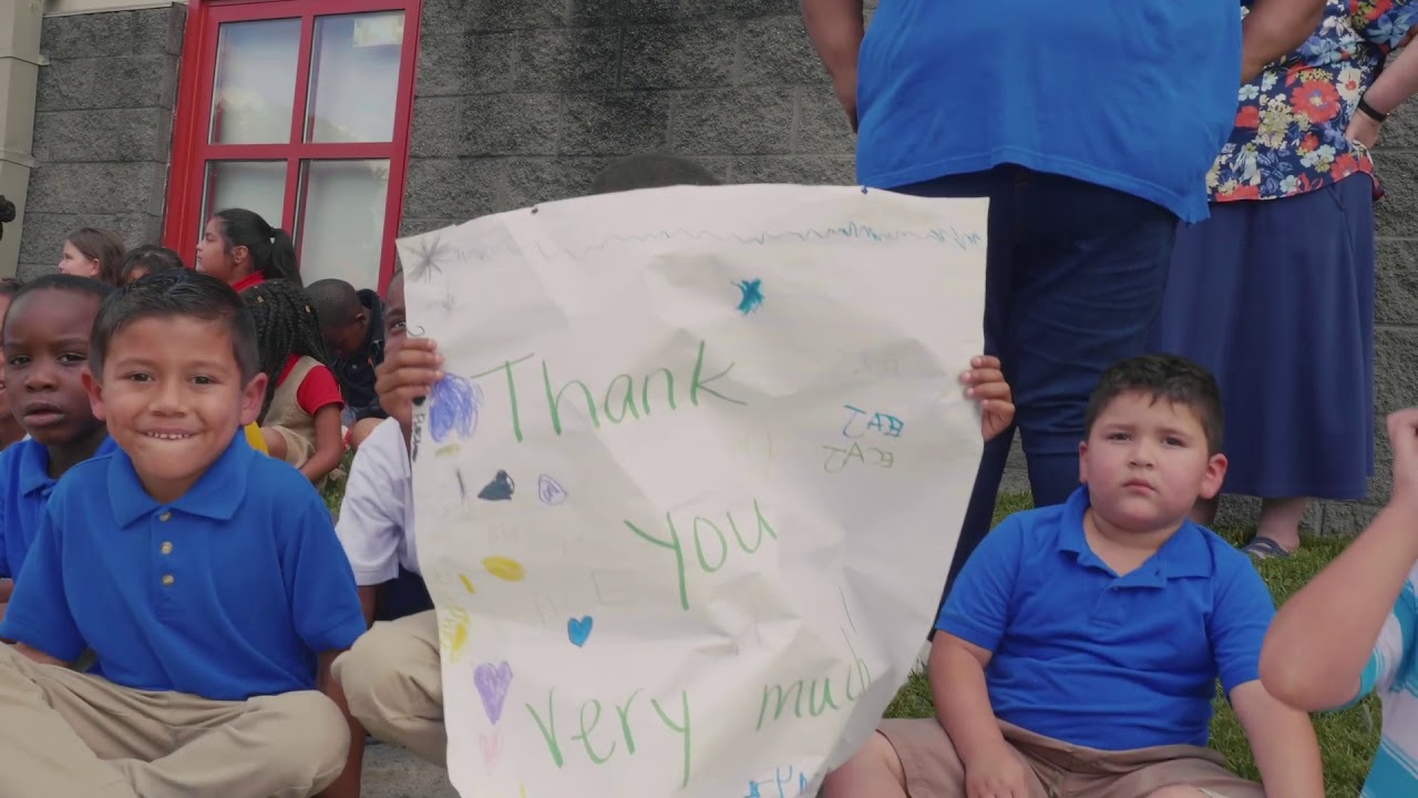 Book Delivery to Cockrill Elementary - September 2018 - YouTube