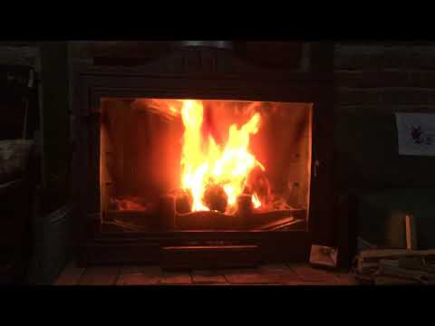 DAĞ EVİNDE BİR KIŞ GECESİ - CANDLE LIGHT FIREPLIGHT PLEASURE IN THE VILLAGE HOUSE ON A WINTER NIGHT