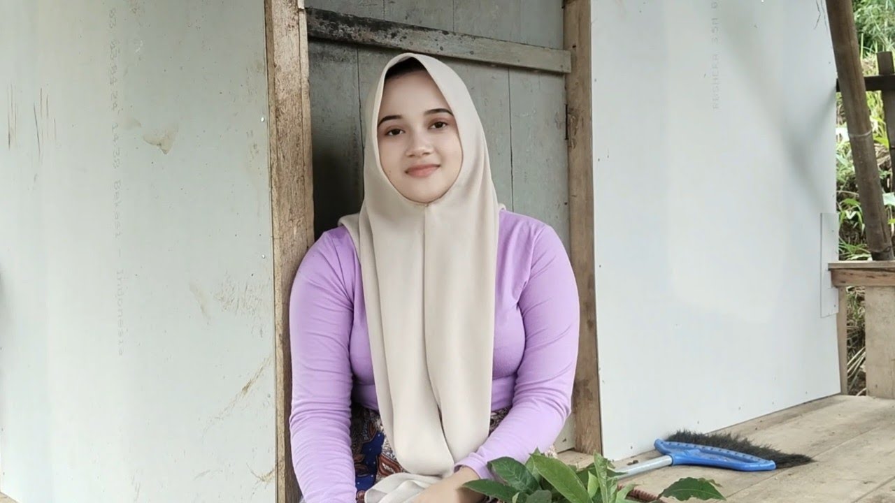 BIKIN NANGIS SEMUA ORANG🥺‼️MELIHAT KEHIDUPAN NENG SARI GADIS DESA DARI KECIL HIDUP TANPA ORANG ...