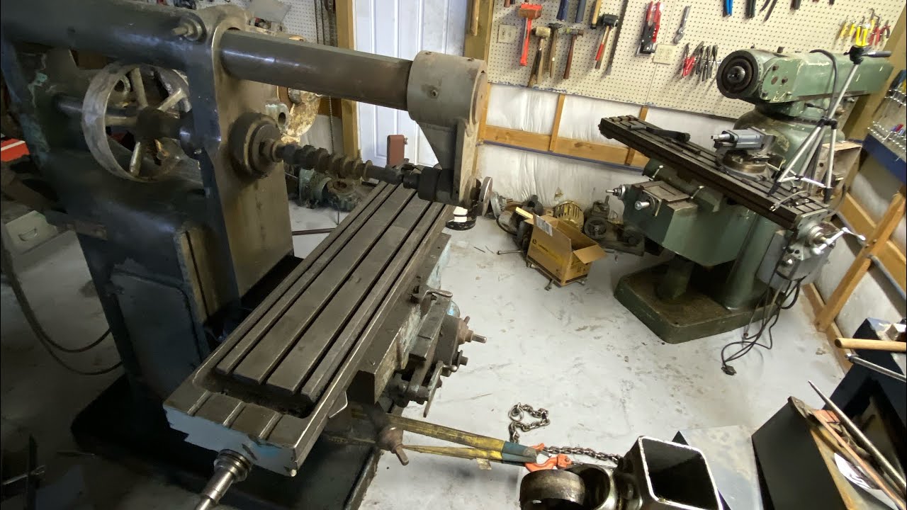 Moving the horizontal milling machine - YouTube