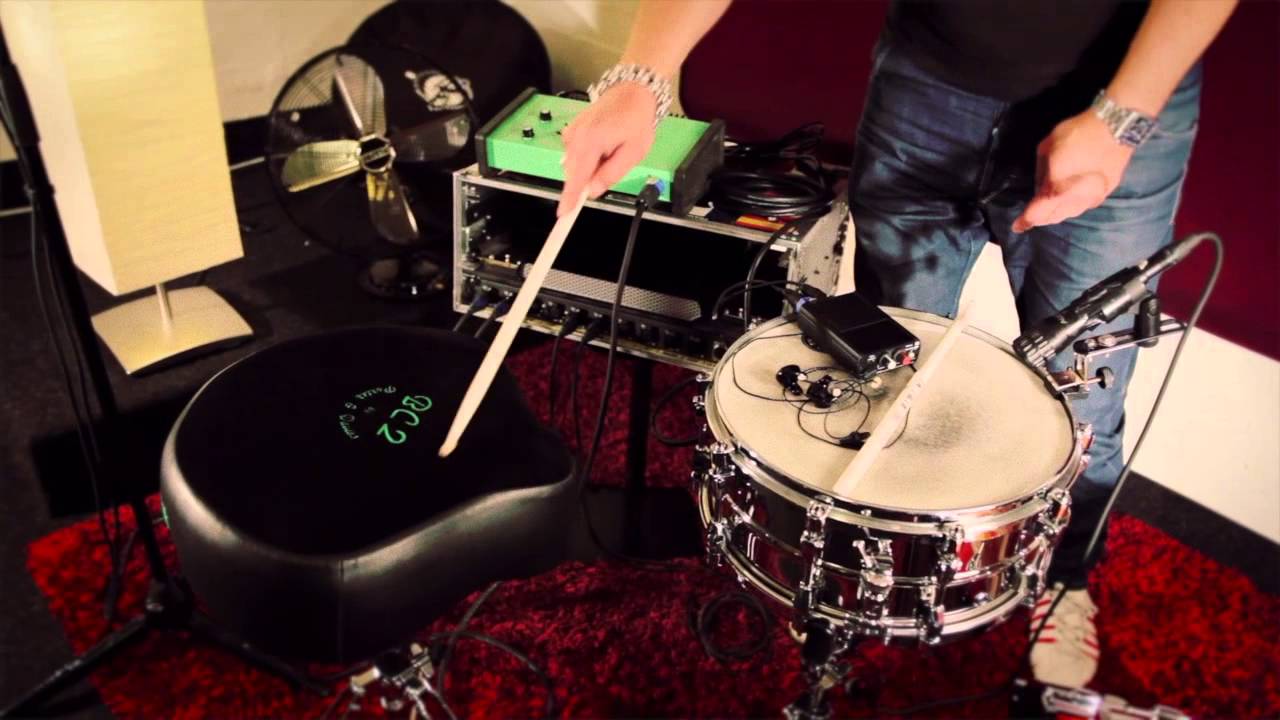 DRUMMERSMAG BY TOM BECK | IN EAR SYSTEM - DRUM SHAKER - YouTube