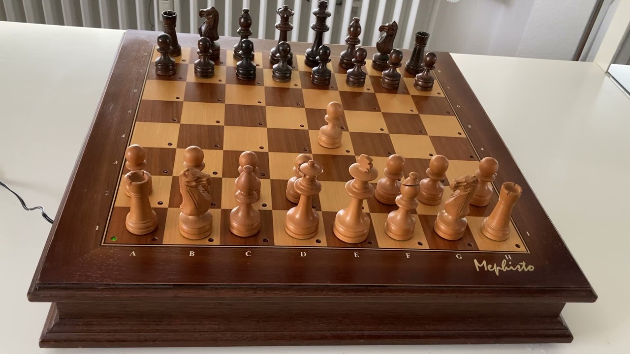 Schachcomputer ESB mit Mephisto III (Chess Computer) - YouTube