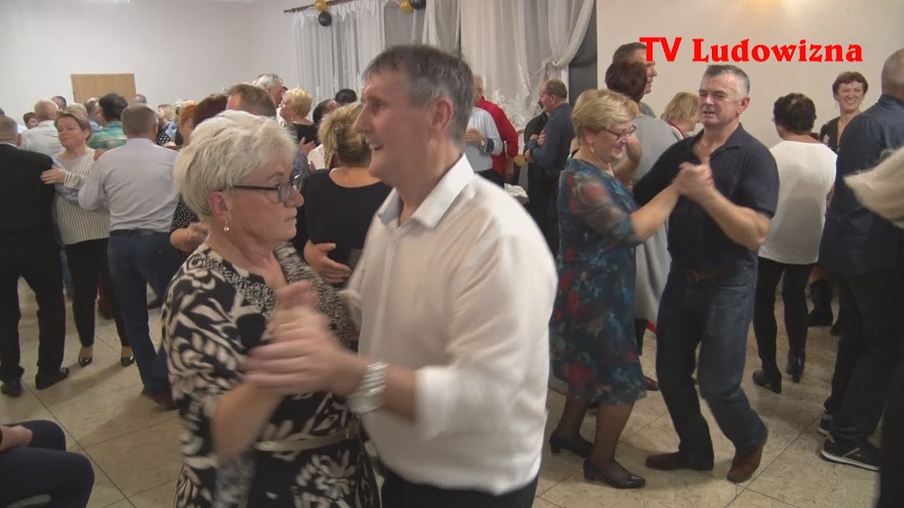 Jasnowłosa HENIA to świetna uniwersalna TANCERKA która nie boi się ...
