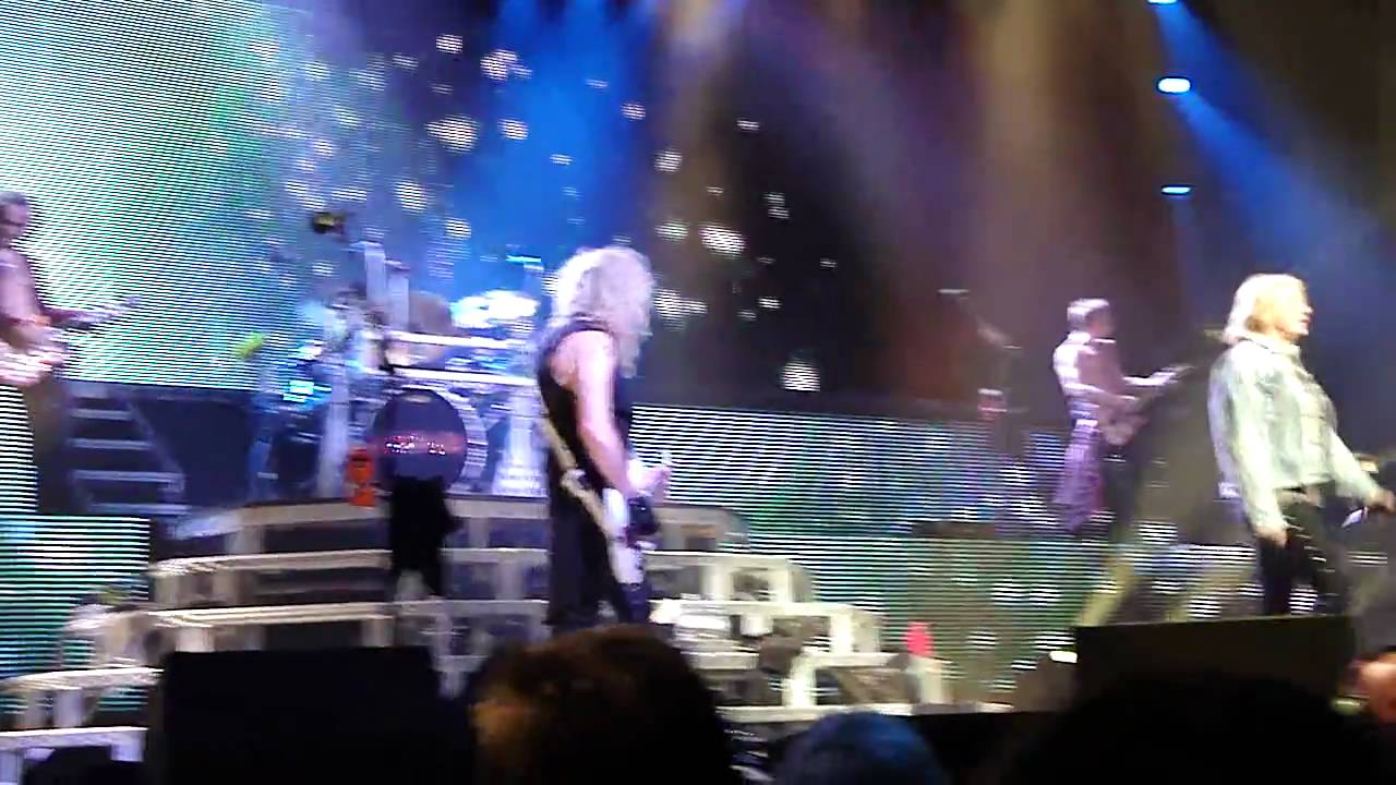 Def Leppard Hysteria Live at Cricket Wireless in Phoenix, AZ - YouTube