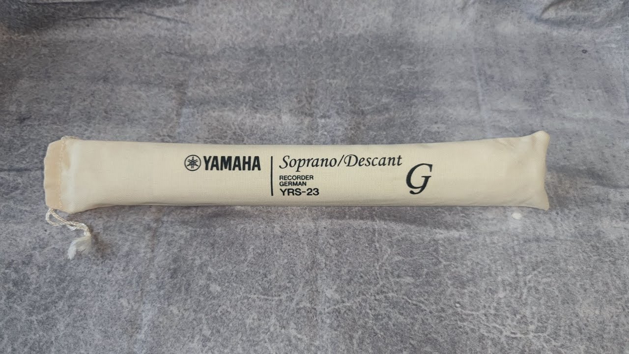 Yamaha YRS-23 Soprano Recorder - YouTube