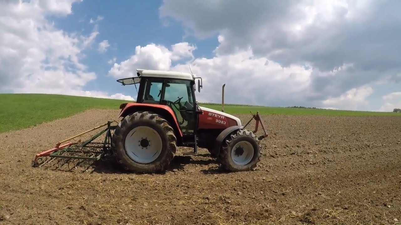 Feld herrichten (Eggen) mit Steyr 9083 für Kleegras // GoPro [HD] - YouTube