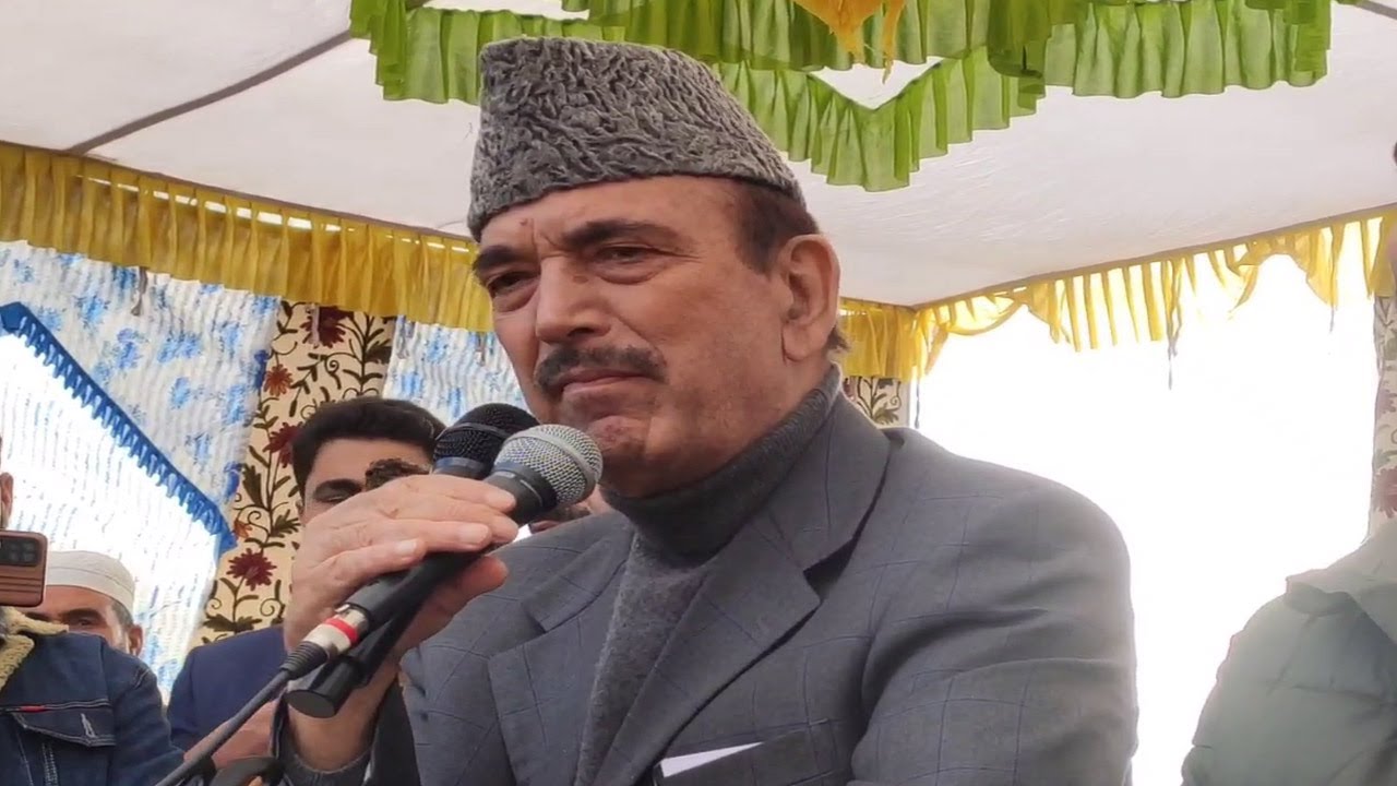 Ghulam Nabi Azad addresses public meeting in Ramban's Neel Valley - YouTube