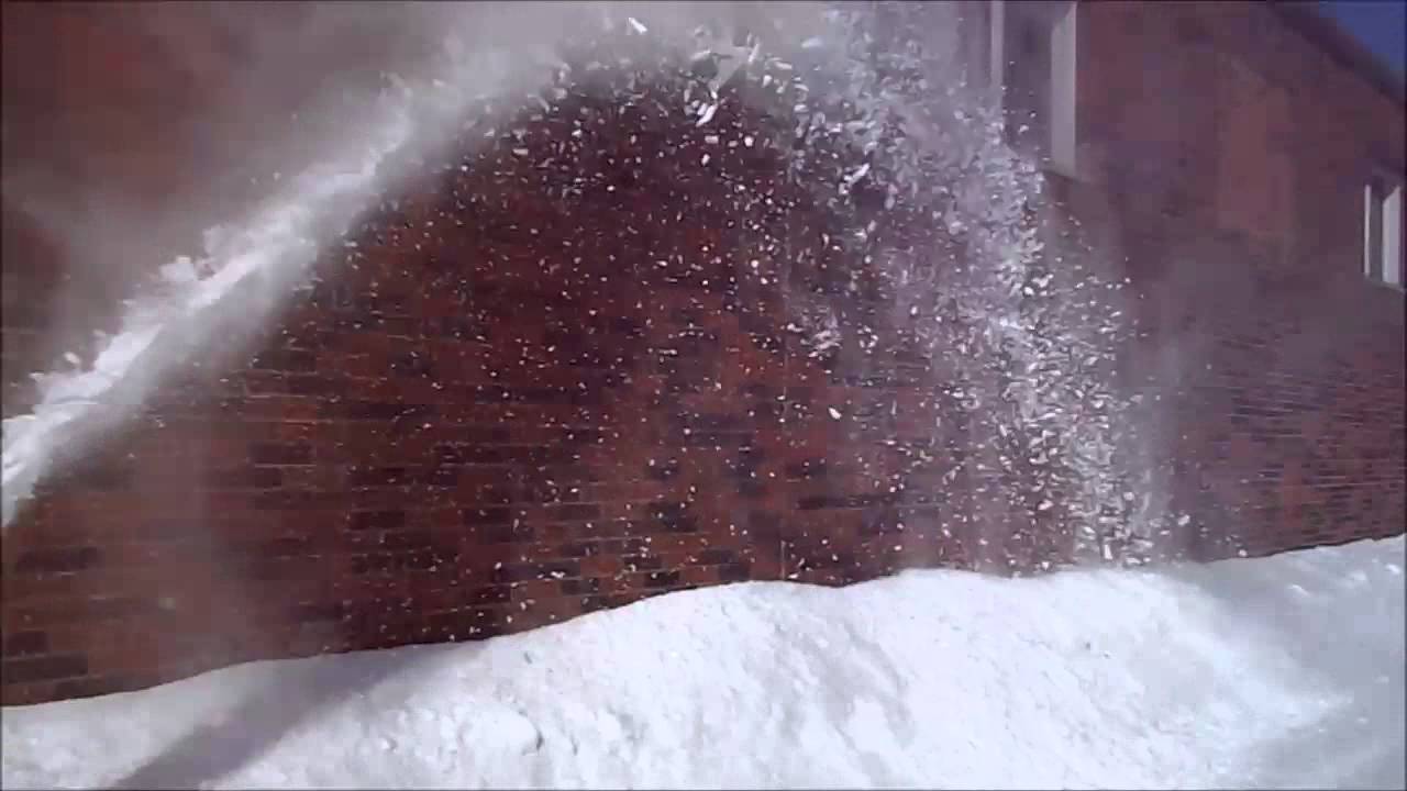 30 INCH WIDE MONSTER SNOWBLOWER 305CC - YouTube